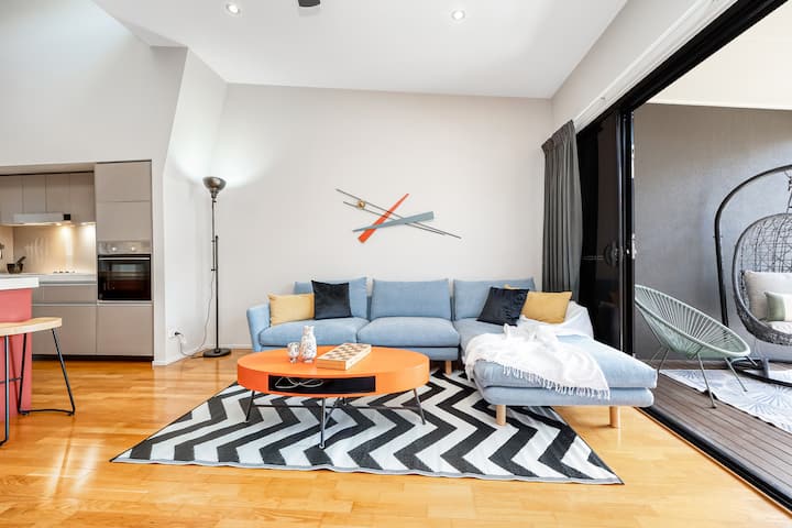 Hip City Fringe Living-apartment - Townsville