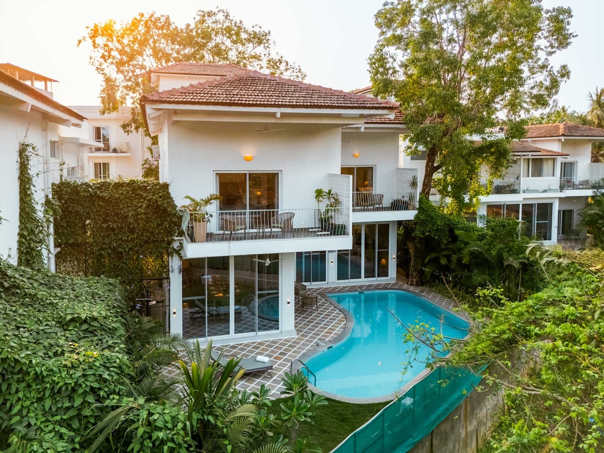 18BR con piscina, césped -StayVista en Villa Marisol @Goa - Casas de ...