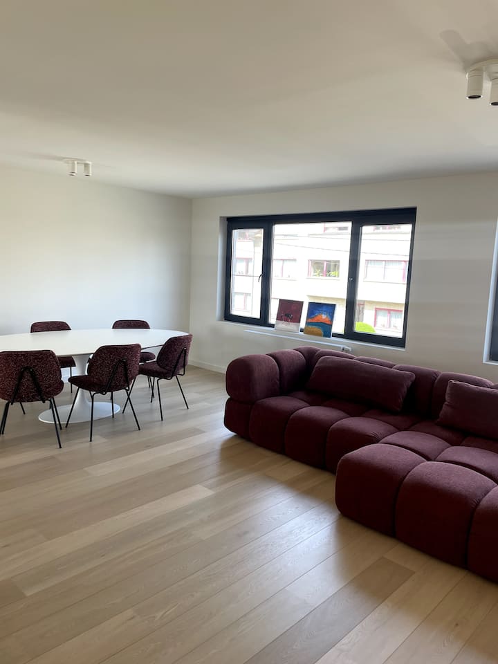 Modern Duplex Near City Center! - Ghent