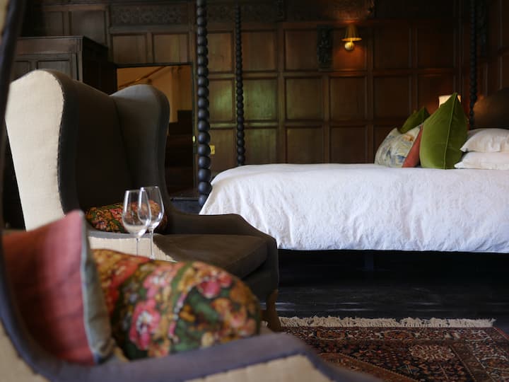 Luxurious Bedroom At Sand Manor - Sidmouth