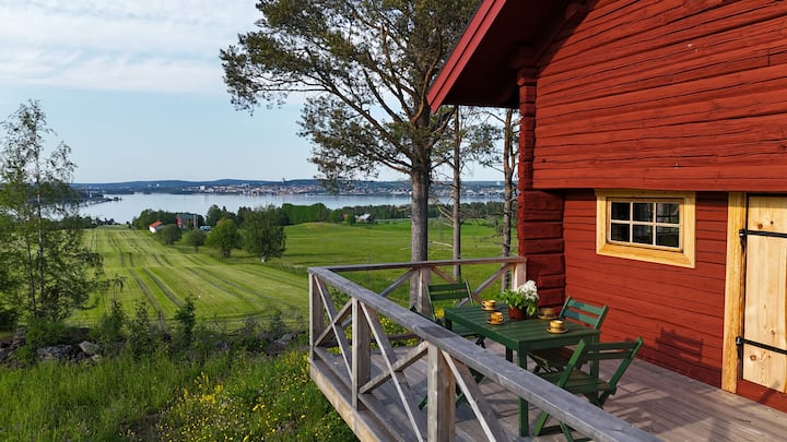Charmig Stuga Med Magisk Utsikt - Östersund