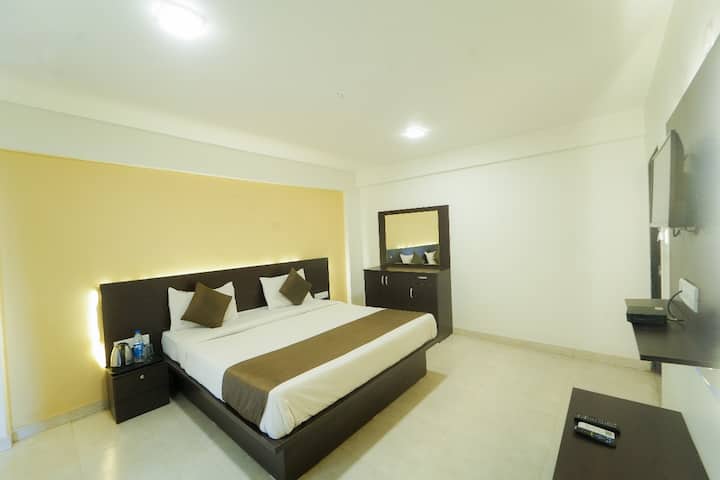 Hotel Raaya Regency Deluxe Room - 馬哈巴萊斯赫瓦爾