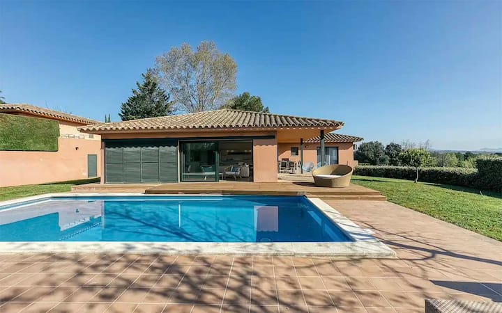 Villa Monique Torremirona Resort - Costa Brava