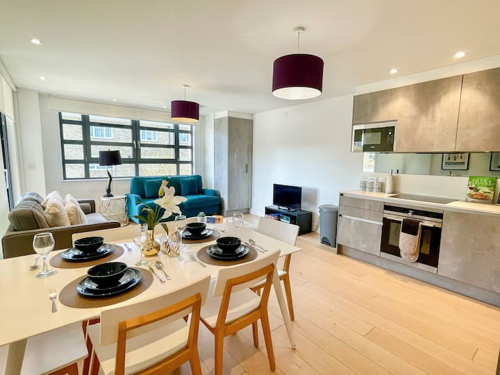 Regent's Park 3-br Flat W. Balcony Near Marylebone - Notting Hill