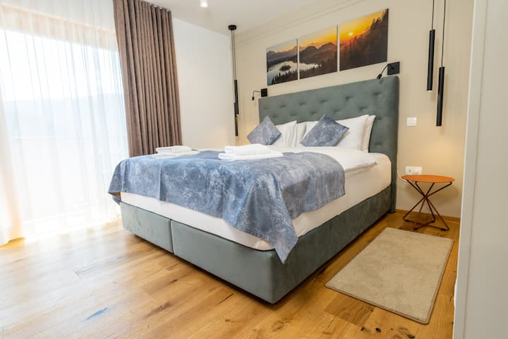 Double Room With Balcony And Free Breakfast - Bled