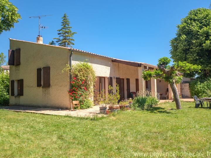 Maison En Provence, 8 Personnes, Jardin, Piscine. - Manosque