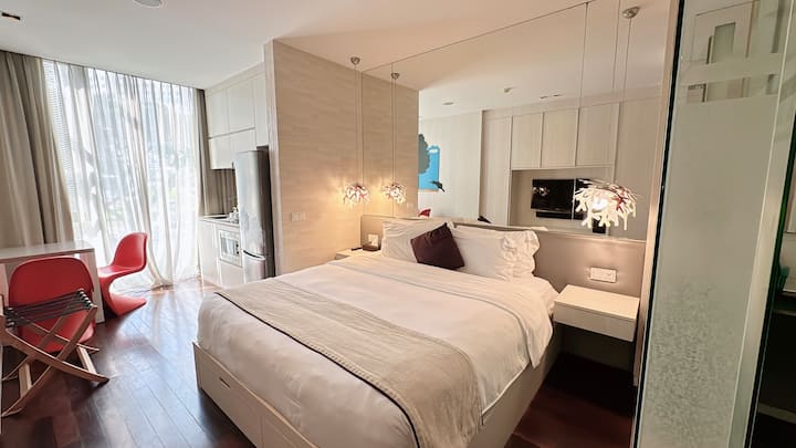Liv Premier King Studio Type 2 - Singapore