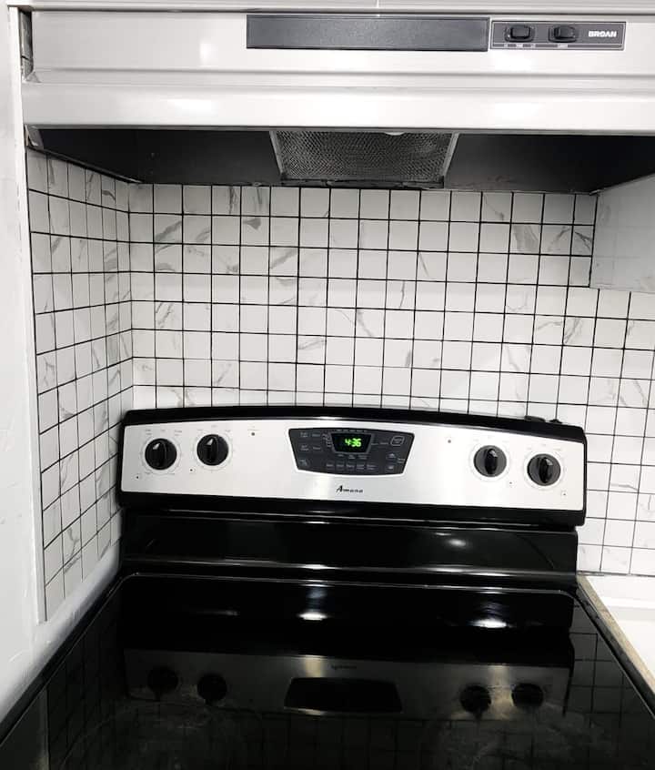 Cozy Private Room Metro Dinning - Montreal