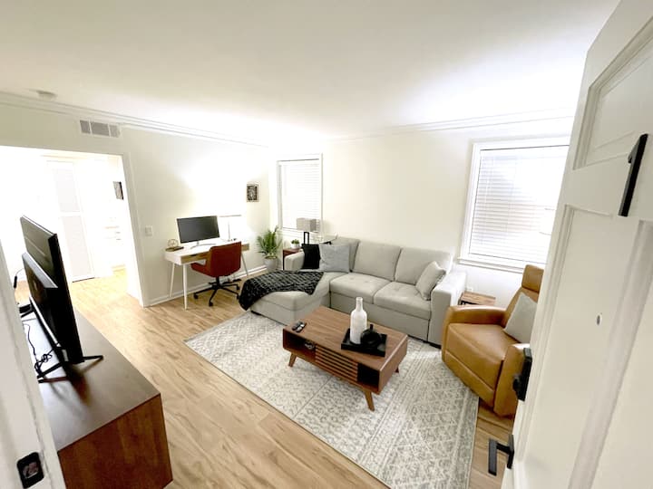 Ardsley Upscale Living Unit #1 - Savannah, GA