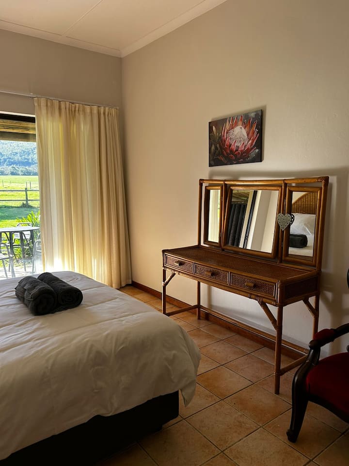 Tranquil Farm Stay (Unit 2) - Keurboomstrand