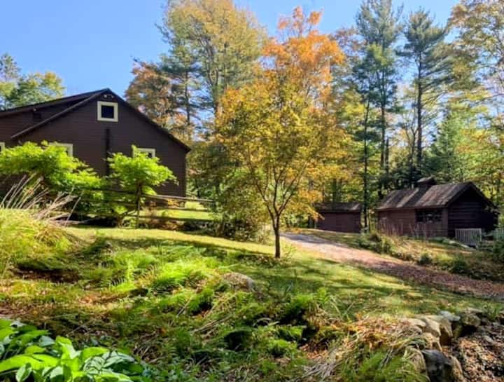 Butterfly Bungalow - The Berkshires, MA