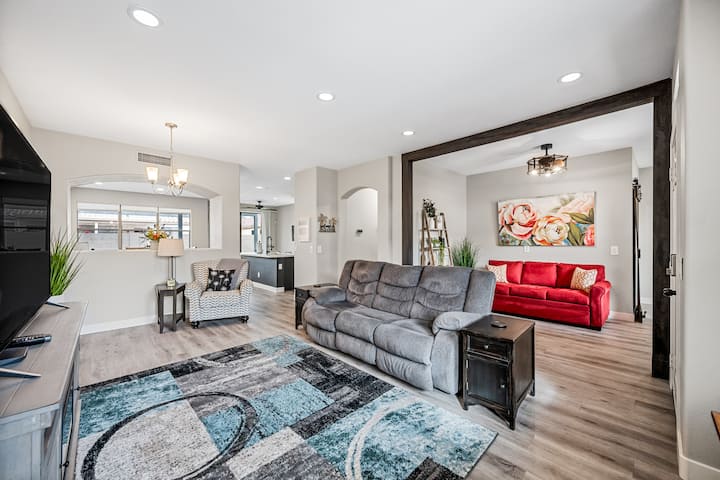 Cozy 2bd At Arizona Traditions - Surprise, AZ