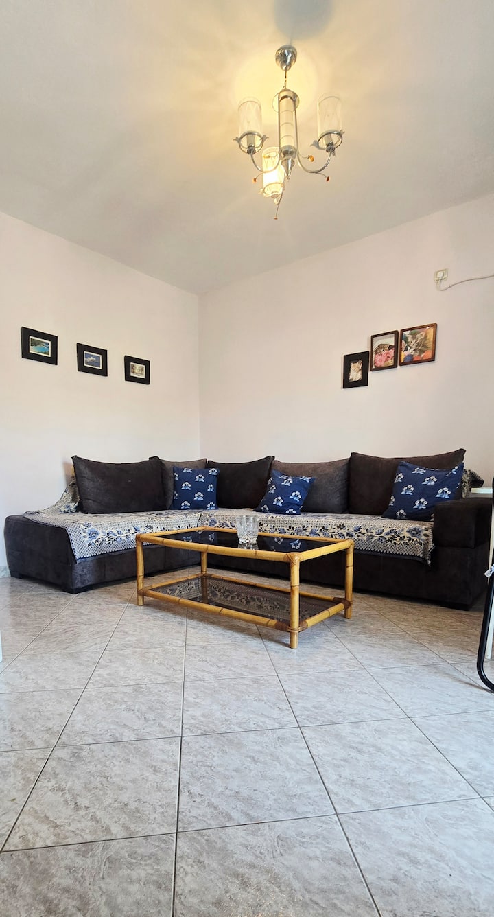 Central Nook Traditional Apartment 4/4 - Himarë