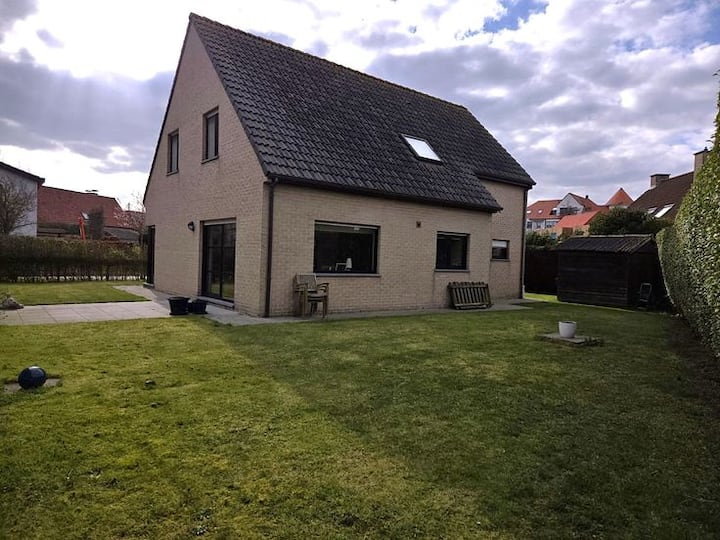 Vakantiehuis Met 4 Slaapkamers En Gezellige Tuin - Damme, Belgique