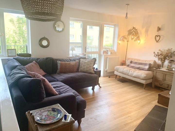 3 Bed House 25min Walk To City - Bath