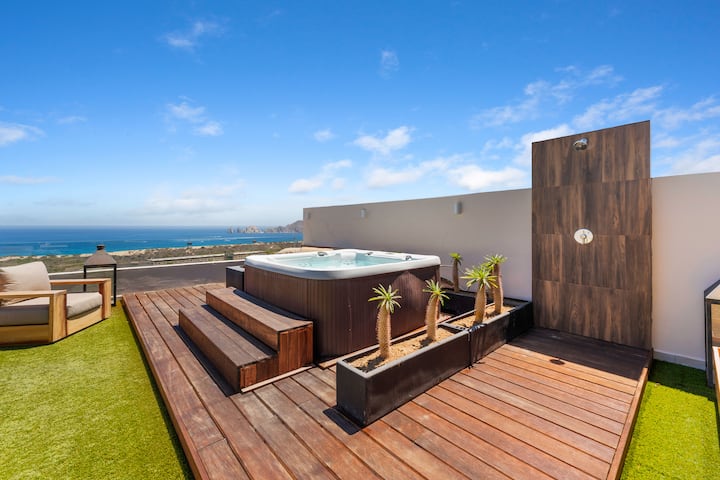 Rooftop Terrace Ph With Jacuzzi & Ocean Views - Cabo San Lucas