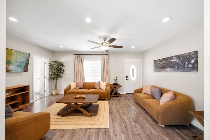 Backyard Oasis In The Woods Streets! Dwtn/cbu/rcc - Riverside, CA