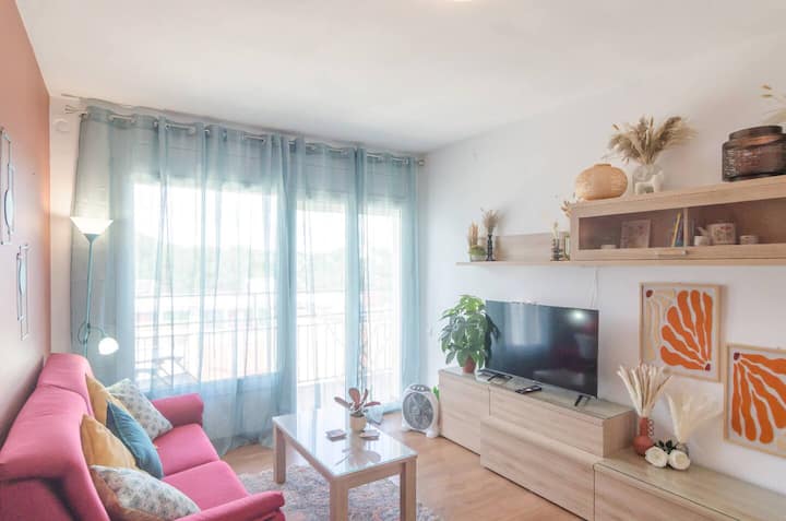 Cozy Apartment W/ Ac Close To Beach | Shops - Lloret de Mar