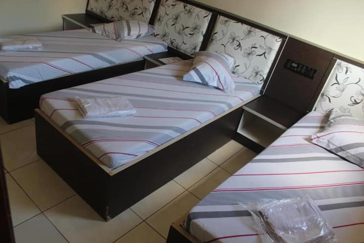 Quarto Quádruplo Hotel Cumbica - Poá