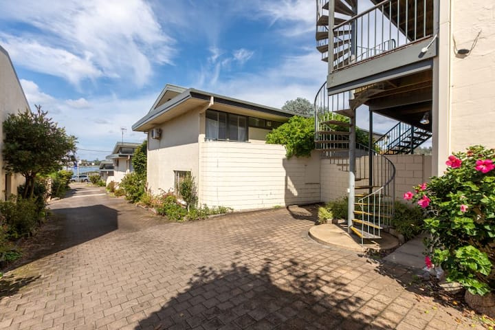 Penguin Mews - 3 Bedroom - Merimbula