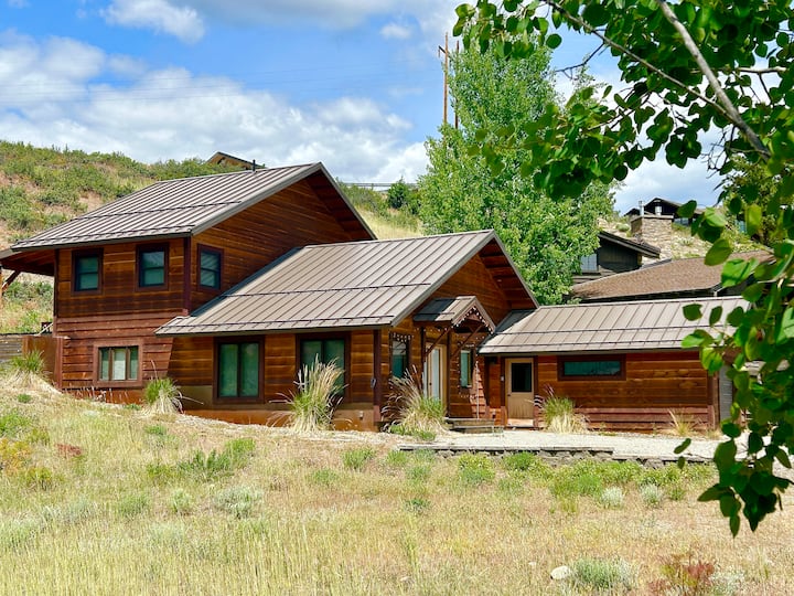 Methow Valley Dream-walk To Town - Winthrop, WA