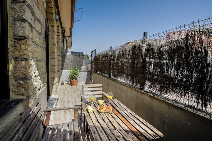Piso Con Terraza Y Aparcamiento Fácil Gratuito. - Orio