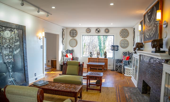 African Oasis Luxury Inn At The Gallery - New Rochelle, NY