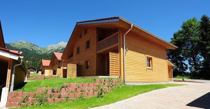 Feriendorf Am Hahnenkamm - Chalet 3 - Reutte