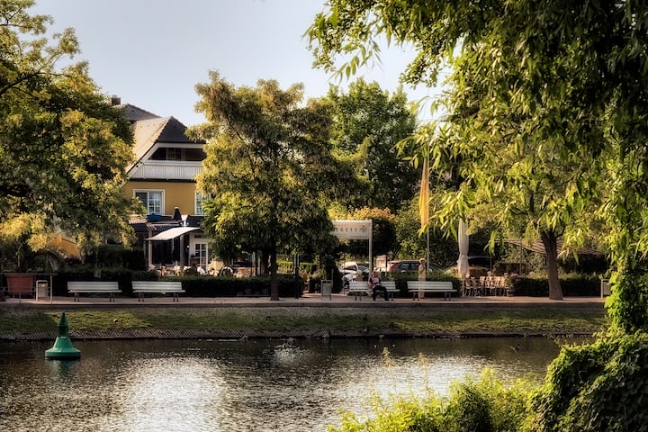 Familiengeführtes Hotel Am See - Potsdam