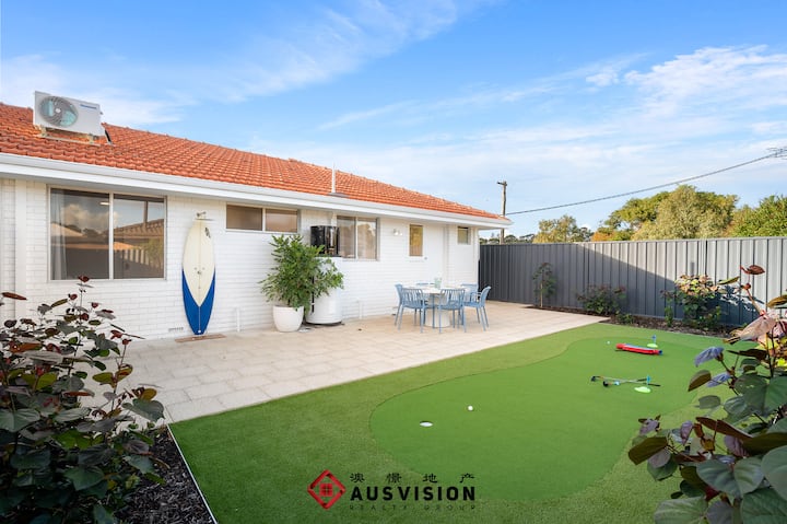 Mini Golf & Hamptons Charm-freo & Adventure World - Fremantle