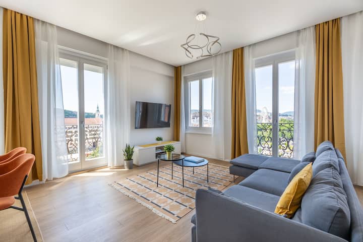 Luxury Sunny 2br In The Center - Budapest