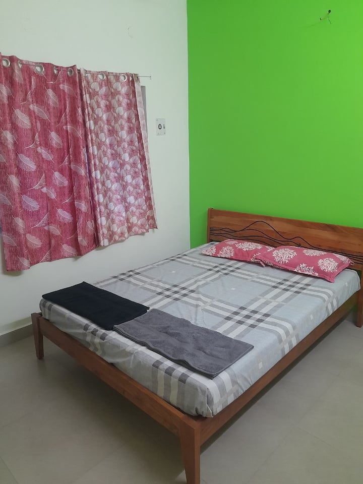 2 Bedroom With Ac For 4 Guests In A 3 Bhk Flat - Chennai