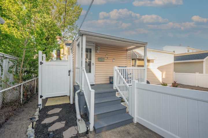 The Postal Cottage In Wildwood - Stone Harbor, NJ