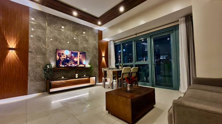 Uptown Bgc - 3br Serene Skyline, Kitchen & Balcony - Pasig
