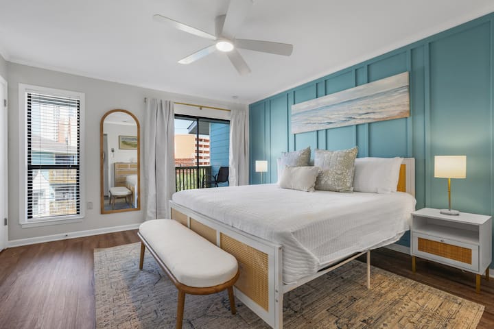 Gulf Views, 3br/2ba, Pool, 1 Min Walk To Beach! - Gulf Shores, AL