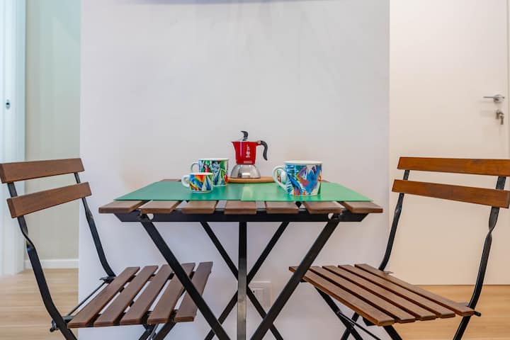 Relax, Stile E Posizione Ideale - Bari