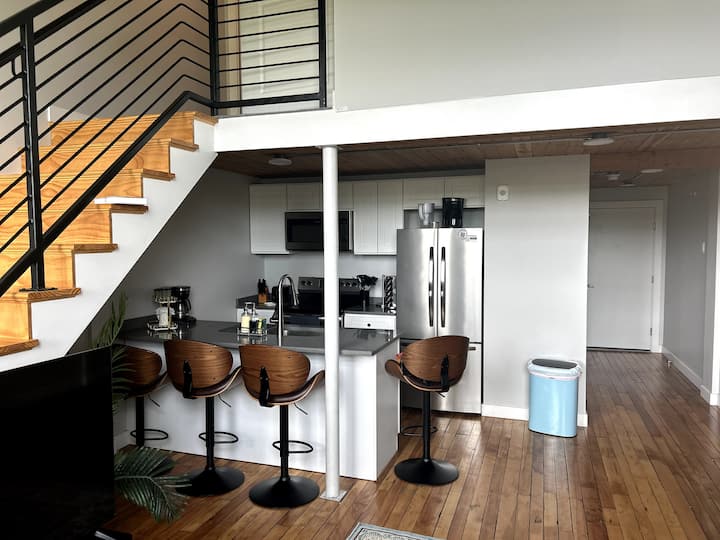 2- Bed Apartment On Atwells Ave - Providence, RI