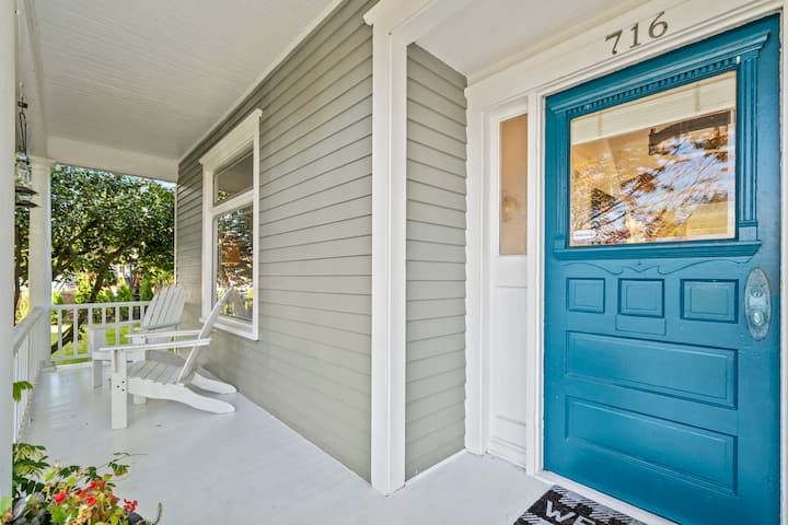 Urban Historical Home - Tacoma, WA
