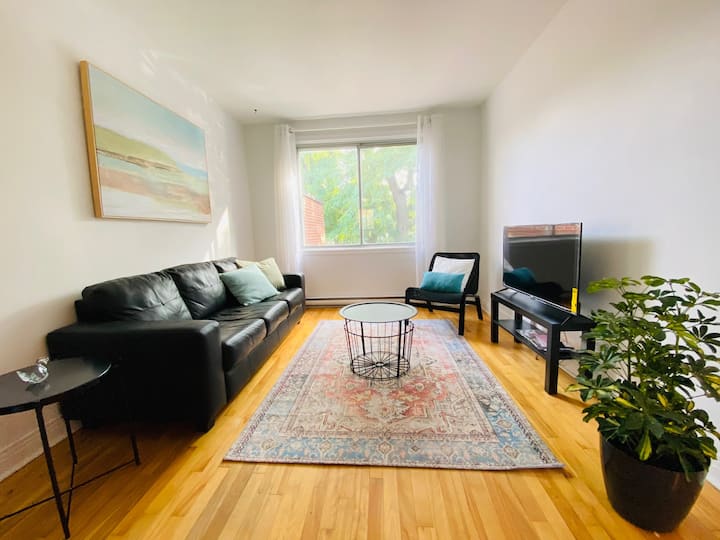 Contemporary Well-lit Spacious 2-bdr Ndg Flat - Lasalle