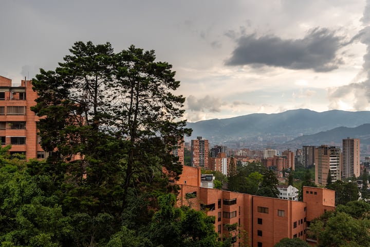 6 Minutes To Provenza - 300 Mbps Wifi - Queen Bed - Medellín