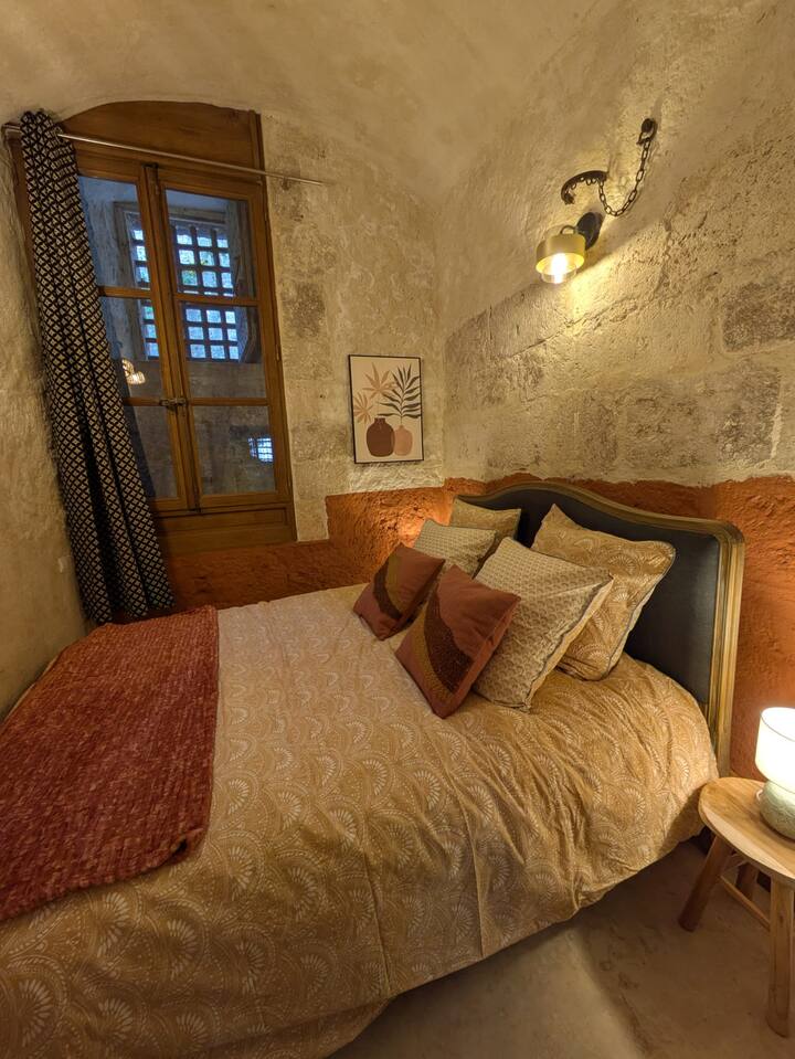 Gîte Insolite Dans Un Donjon Du Xième Siècle - Blois