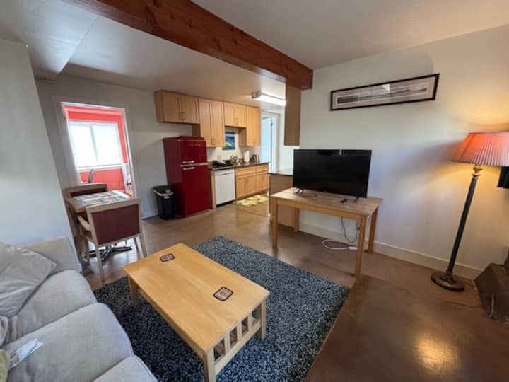 Cozy 2-bed Cottage Near Ucb/bart - Berkeley, CA