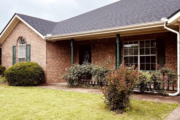 Coler Charmer - Rogers, AR