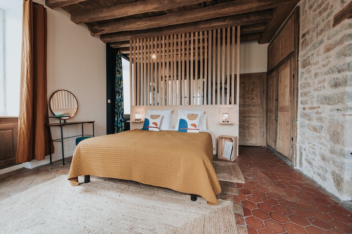 Grande Chambre Avec Terrasse - Santenay