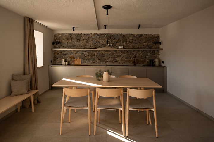Calva Stonehouse Apartment With A View - Mals