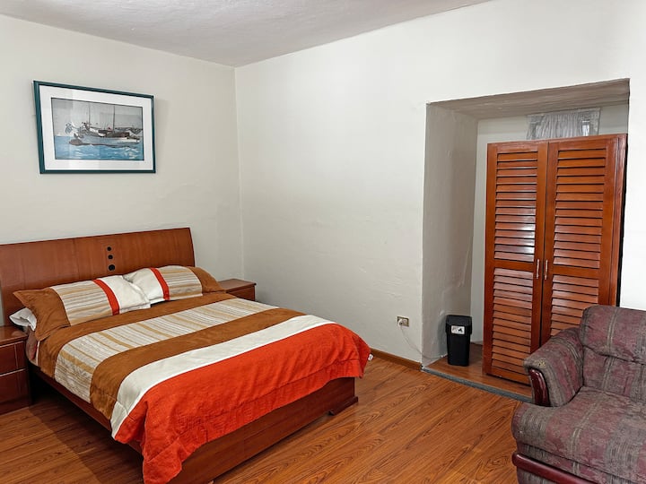 Hostal Latina-hab.matrinomial200 - Cuenca