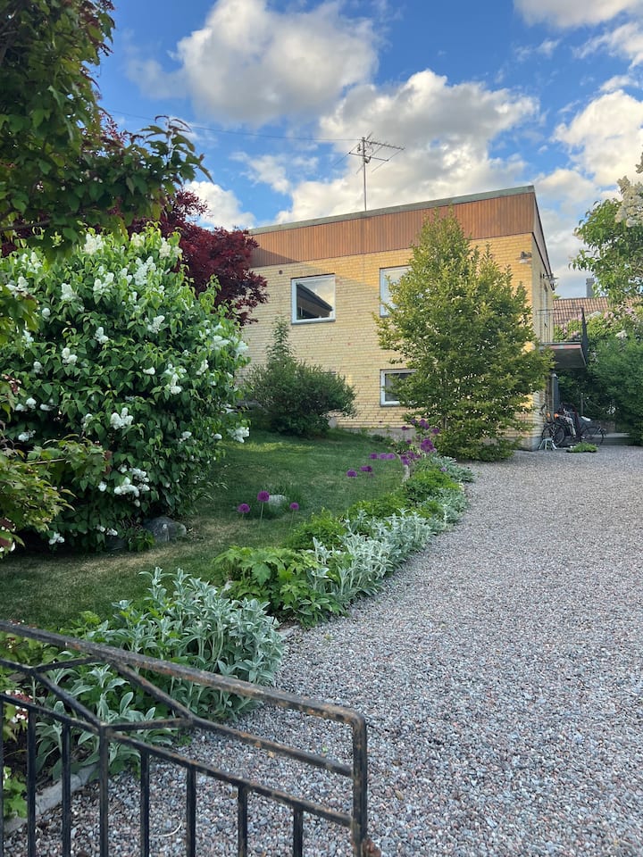 Spacious Villa With Pool - Stockholm