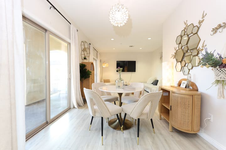 Fullerton Retreat -  Cozy & Convenient - Placentia