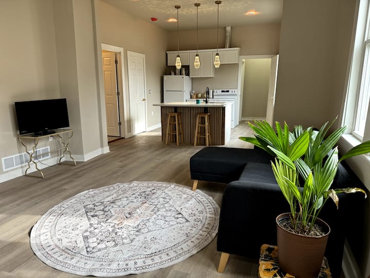 Stay Urban Chic Iiii - Milwaukee, WI