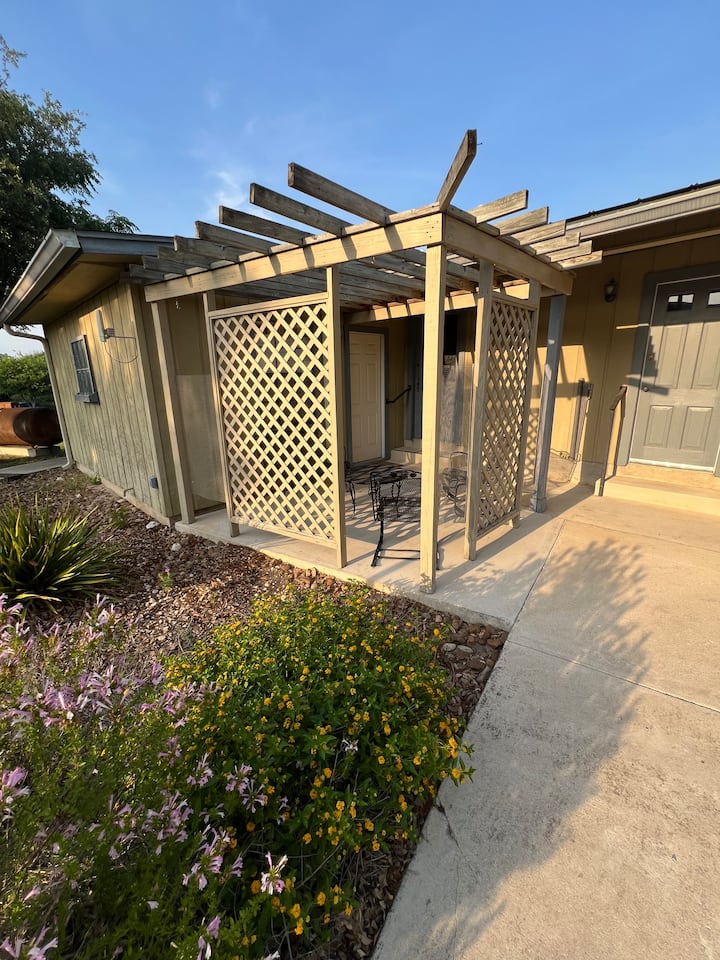 Wrangler Suite At Skyline Ranch - Bandera, TX